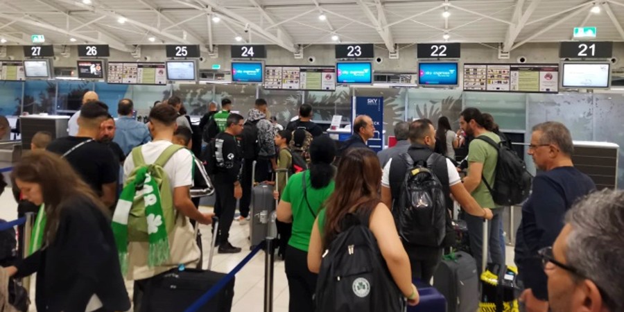 Πρασίνισε το αεροδρόμιο Λάρνακας και... Good luck Omonoia - Δείτε ...