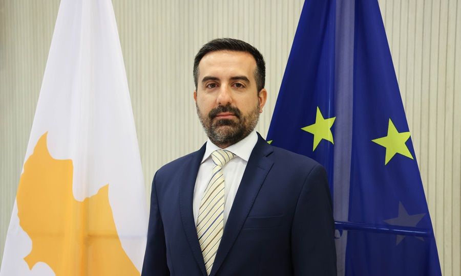 Υφ. Μετανάστευσης: «Να μην καταστεί η νεκρή ζώνη δίοδος μεταναστών»