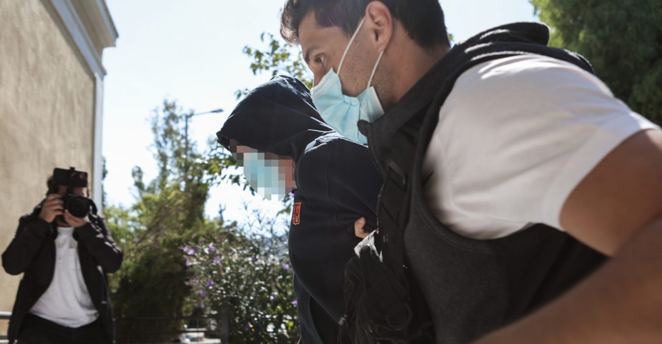 Φρικιαστικές αποκαλύψεις: Γνωστή χορεύτρια «ψάρεψε» τη 12χρονη στην ...