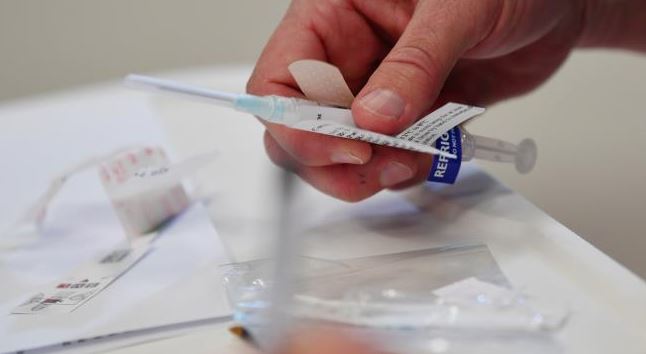 Το Βατικανό κρίνει 'ηθικά αποδεκτά' τα εμβόλια κατά της Covid-19