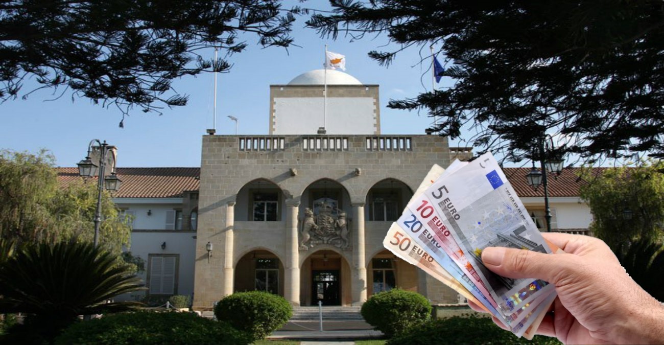 Θέλει άλλες 209.000 ευρώ για συνεργάτες που αποσπάστηκαν στο Προεδρικό ...