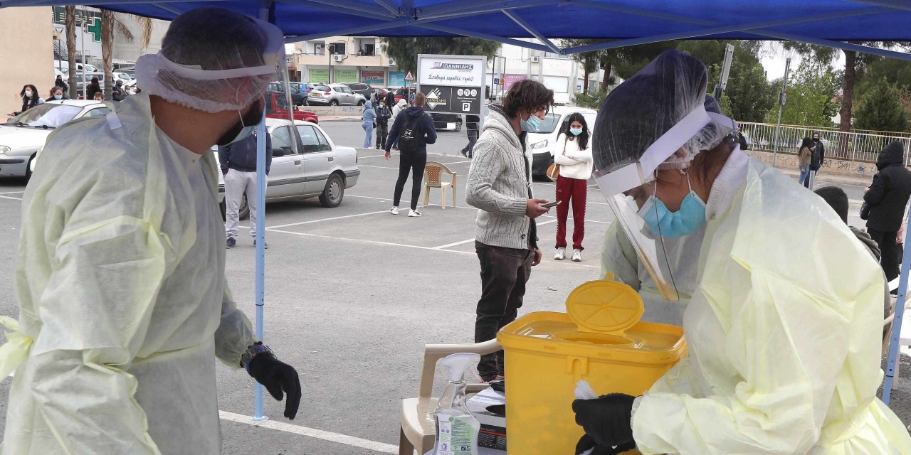 Υποχρεωτικά τεστ σε εργαζόμενους - Έτσι θα γίνονται οι έλεγχοι - Όλες ...
