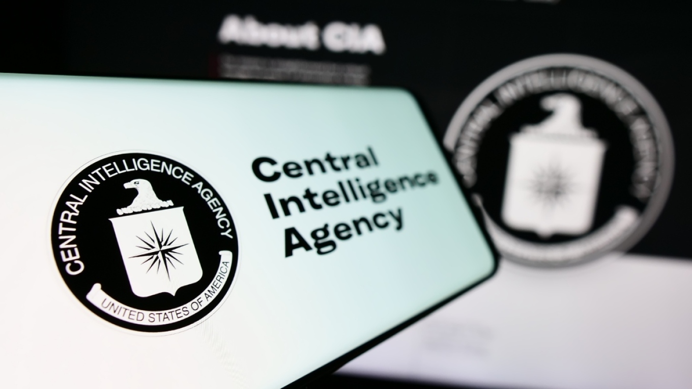 ΗΠΑ: Πρώην πράκτορας της CIA καταδικάζεται να εκτίσει 10 χρόνια ...