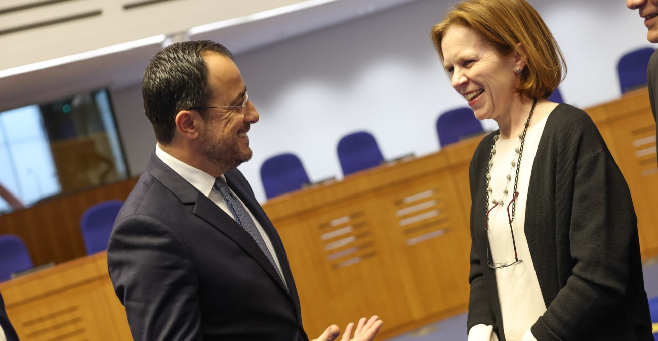 Συνάντηση ΠτΔ με την Πρόεδρο του ΕΔΑΔ - Οι τελευταίες εξελίξεις στο ...