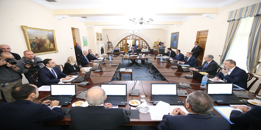 ΥΠΟΥΡΓΙΚΟ ΣΥΜΒΟΥΛΙΟ: Εγκρίθηκε νομοσχέδιο για αναστολή εξώσεων λόγω μη ...