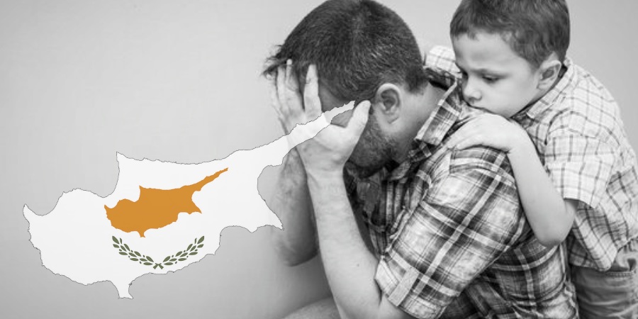 Κινδυνεύει να μείνει χωρίς ρεύμα ο πατέρας με τα δυο ανήλικα παιδιά ...