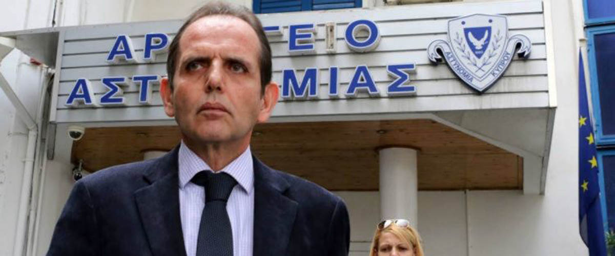 Έδωσε νέα στοιχεία και έγγραφα ο Ρίκκος - Ολοκληρώθηκε η νέα κατάθεση του