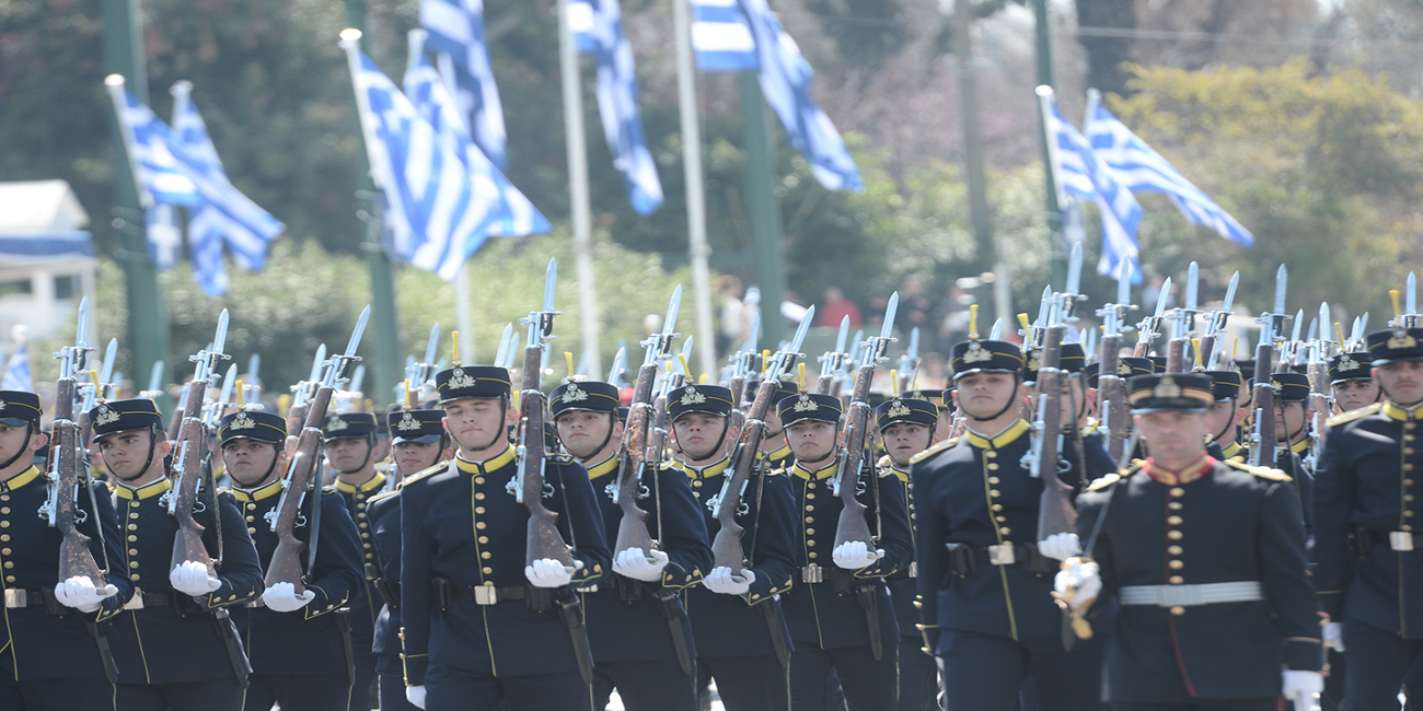 Μεγαλειώδης η στρατιωτική παρέλαση στην Αθήνα για την 25η Μαρτίου ...