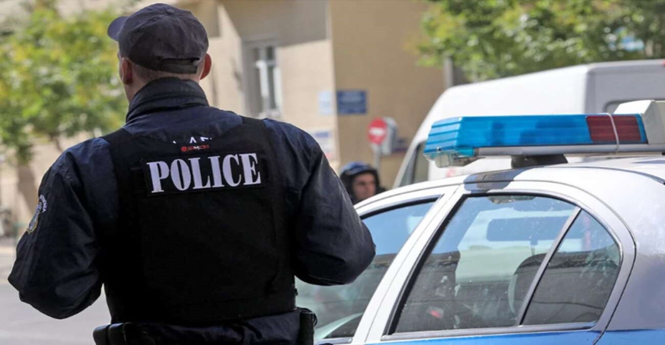 Αργυρούπολη: Χειροπέδες σε τρεις νεαρούς που αποπειράθηκαν να ληστέψουν ...