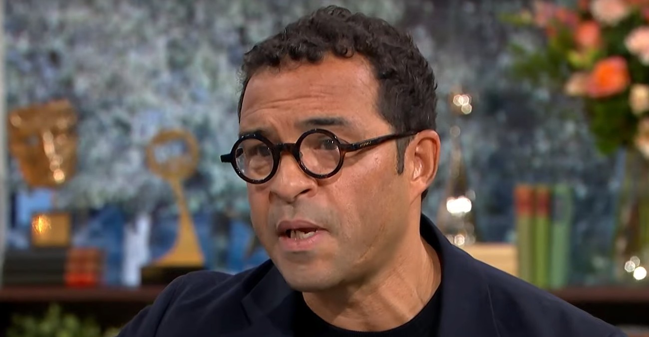 «Αποθεώνει» τη Διεύθυνση των Φυλακών ο Raphael Rowe - «Η Άννα ...