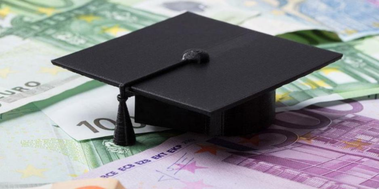 Φοιτητική χορηγία: Άνοιξαν οι αιτήσεις - Ποιοι τη δικαιούνται - Ποσά ...