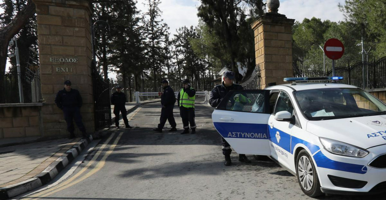 Η Προεδρική Φρουρά και οι υποστελεχωμένοι Αστυνομικοί Σταθμοί
