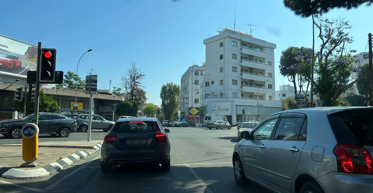 Κάμερες Τροχαίας: Τι πρέπει να προσέξουμε όταν ανάβει το πράσινο τόξο ...