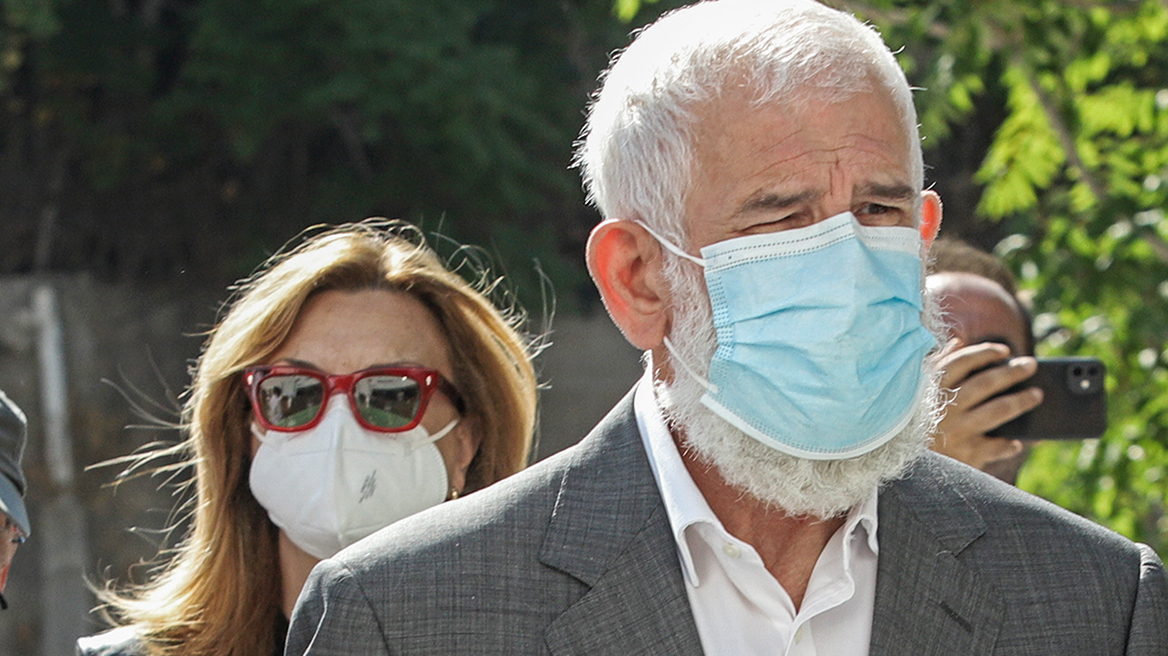 Ελπίδα Νίνου στη δίκη Φιλιππίδη: Ο σύζυγός μου δεν είναι βιαστής ...