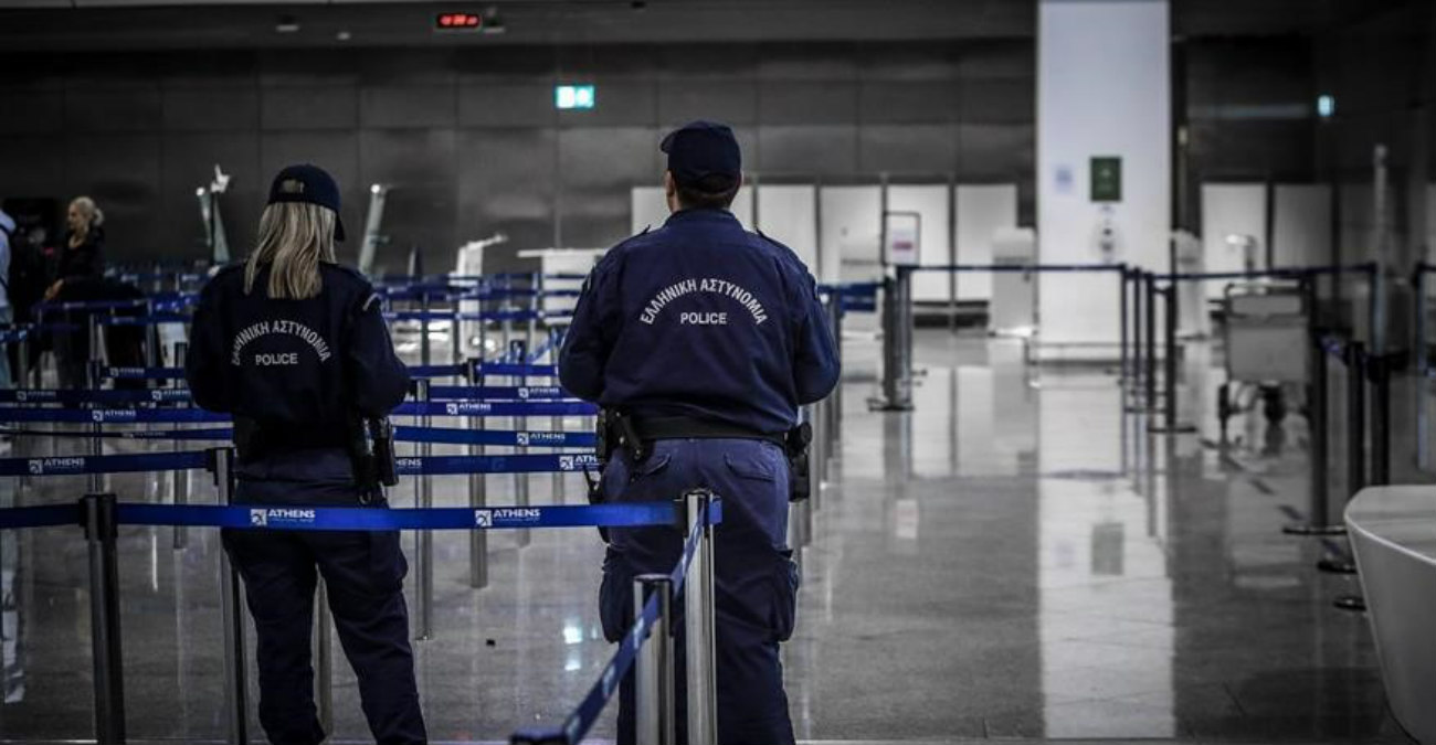 Συνελήφθη γνωστός τράπερ: Προσπάθησε να κλέψει βαλίτσες επιβατών στο ...