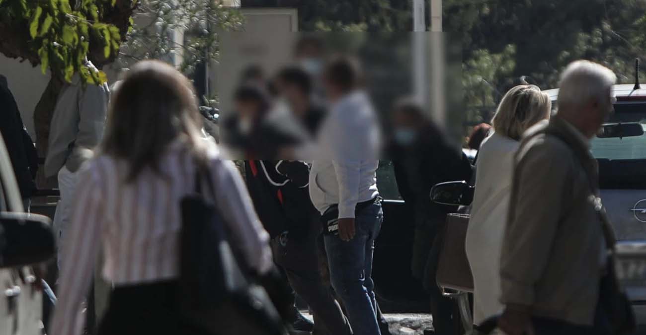 Η 12χρονη στην Ελλάδα αναγνώρισε κι άλλους πέντε βιαστές της - Δείτε ...